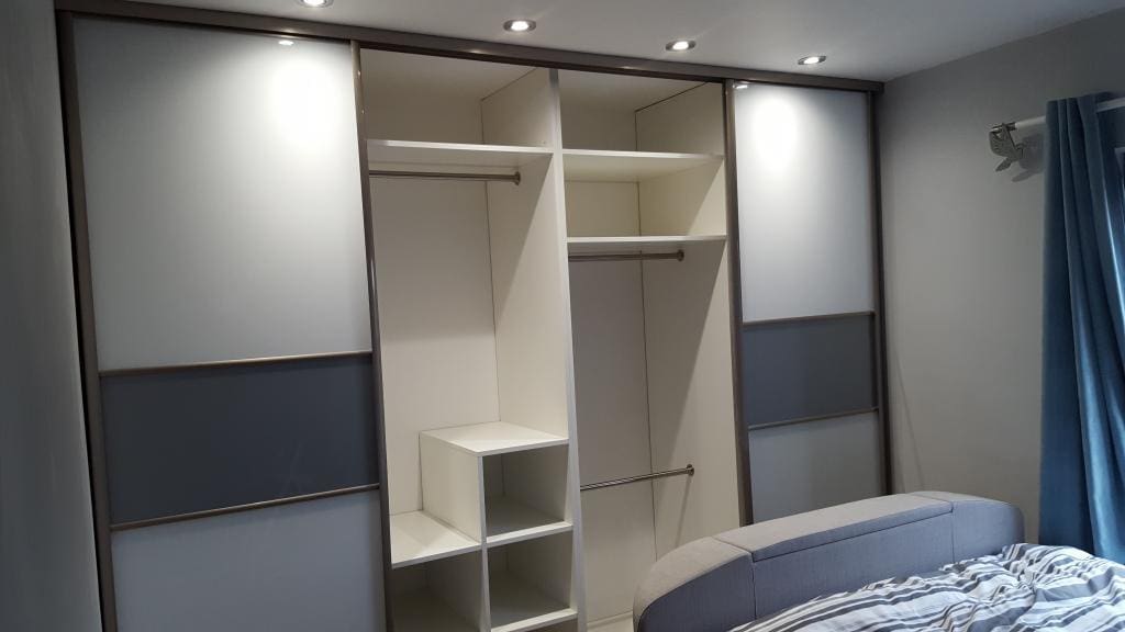 High gloss fitted sliding wardrobe Halifax | JS DECO